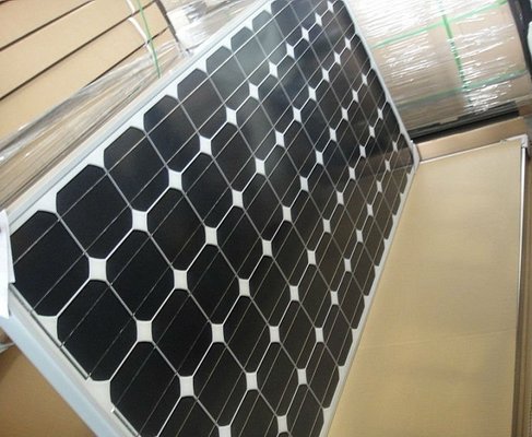 China High Reliable 185 Watt Solar Energy Panels , Solar Electricity Panels IP65 supplier